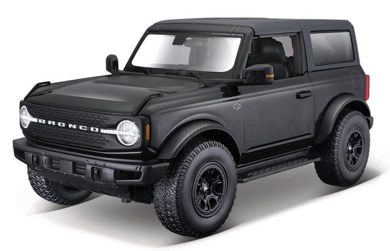 Schaalmodel Ford - Bronco Wildtrack 2021 - Matt Black 1/18 | Maisto