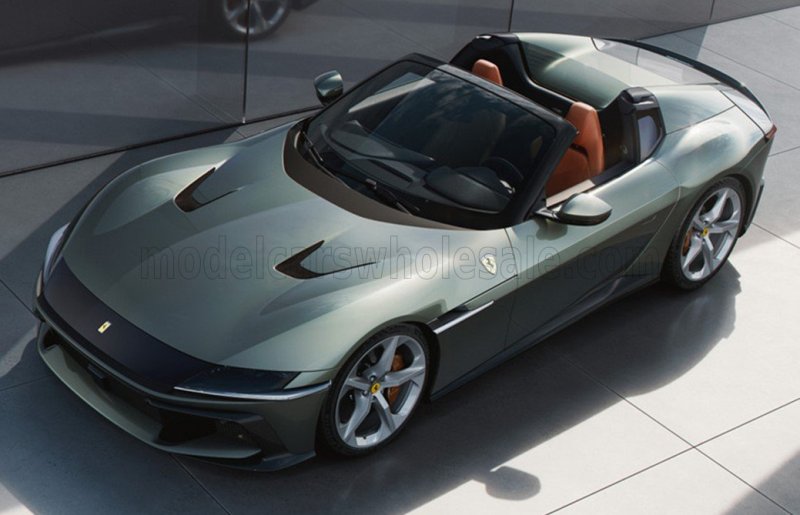 Schaalmodel Ferrari - 12 Cilindri Spider V12 830cv 2024 - With Showcase