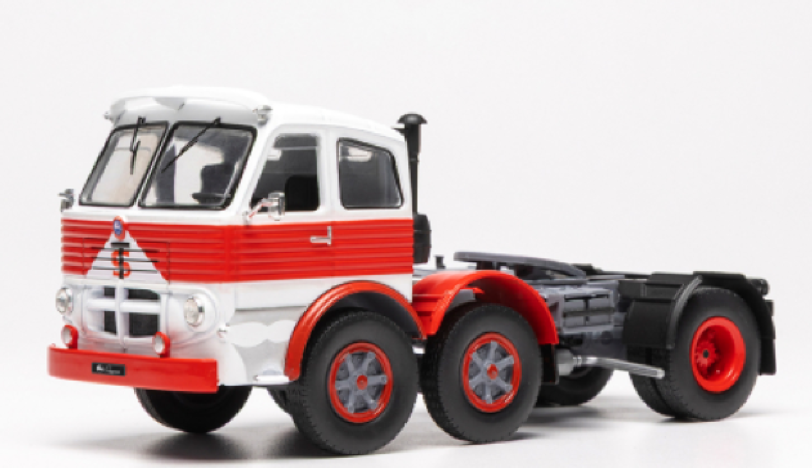 Pegaso 2024, weiss/rot, 1965